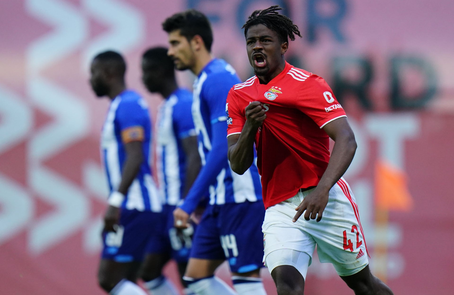 Luis Lopes could soon be linking up with Ryan Kent at Burnley - report