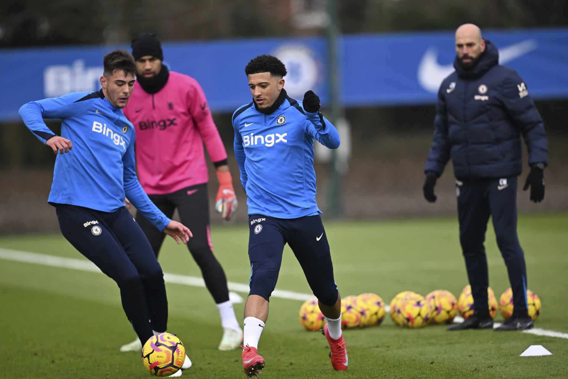 Aaron Anselmino deal 'virtually agreed' as Rangers linked defender ...