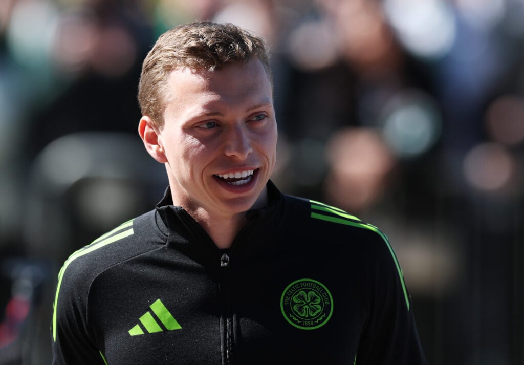 Michael Stewart rages at controversial moment in Celtic win vs Rangers ...